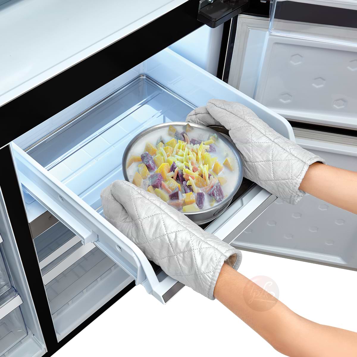 מקרר 5 דלתות עם מנגנון שבת מהדרין SHARP 9730 בצבע שמפניה - מחסני חשמל