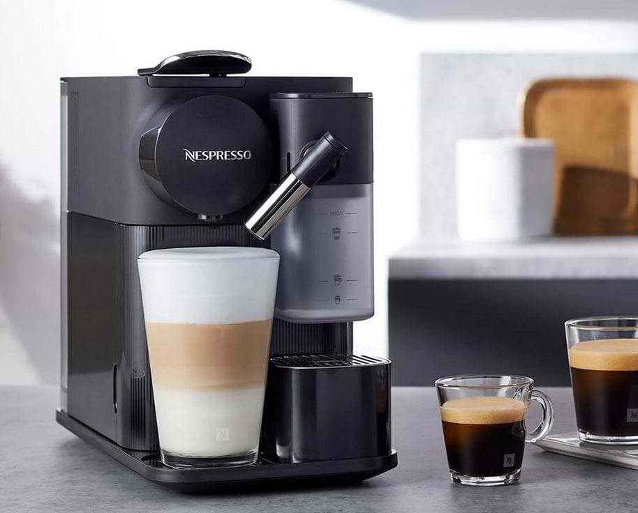 מכונת קפה Nespresso F121 Lattissima One - בצבע שחור אחריות ע י היבואן ...